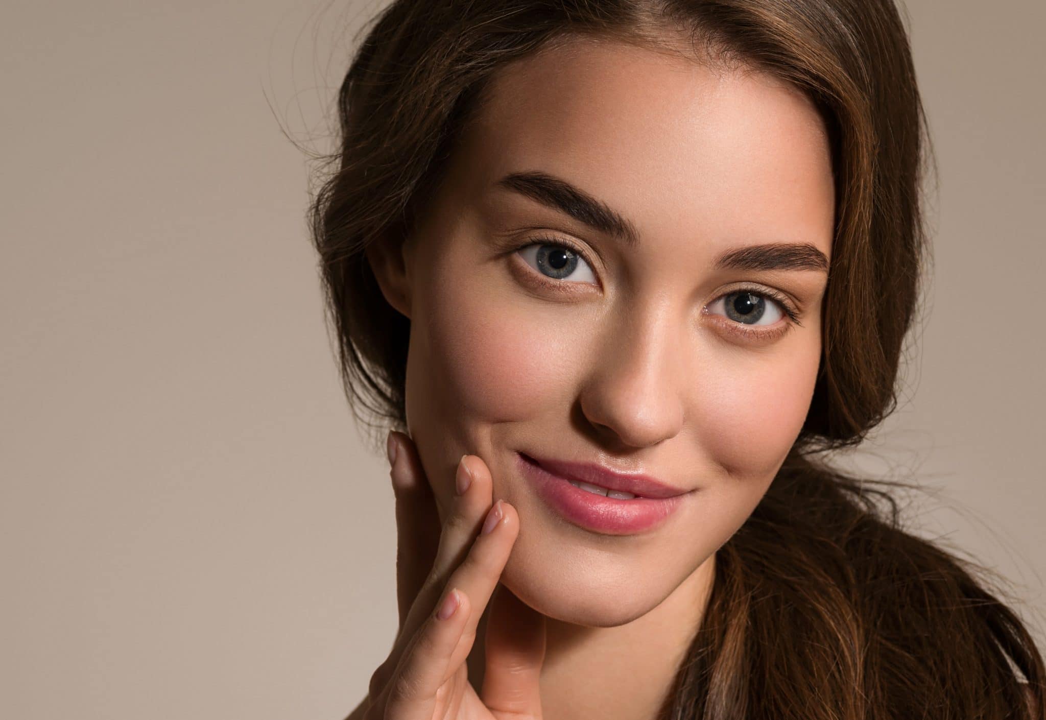 How To Achieve A Natural Makeup Look In 5 Easy Steps – Luxury by Sofia ...