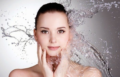The Importance Of Hydration: How To Keep Your Skin Moisturized And Glo ...